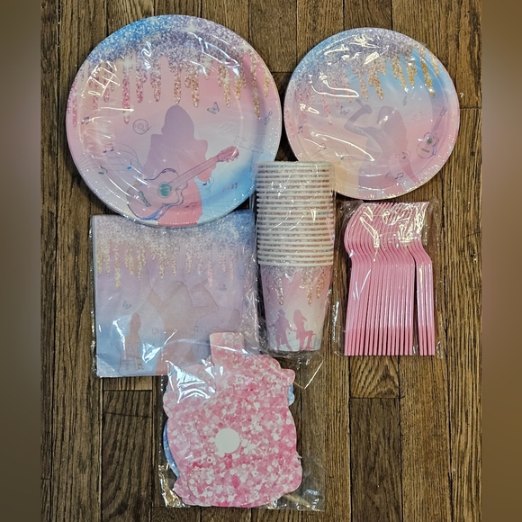 Source Unknown | Party Supplies | New In Bag Singer Party Supplies Set ...